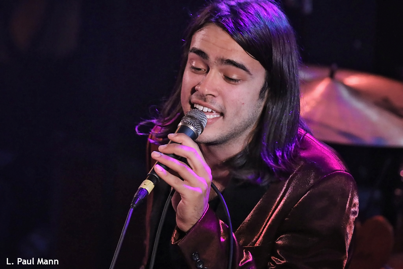 Vista Kicks Launch New Tour With Sold Out Show at the Troubadour ...